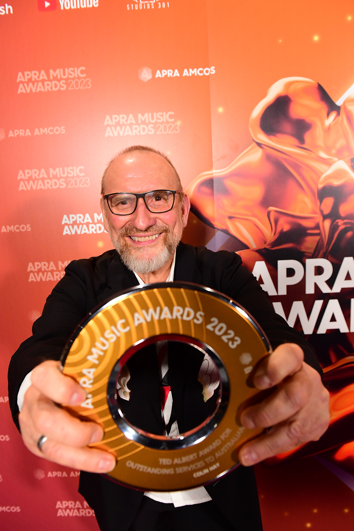 Colin Hay Lauded at APRA Awards - Colin Hay
